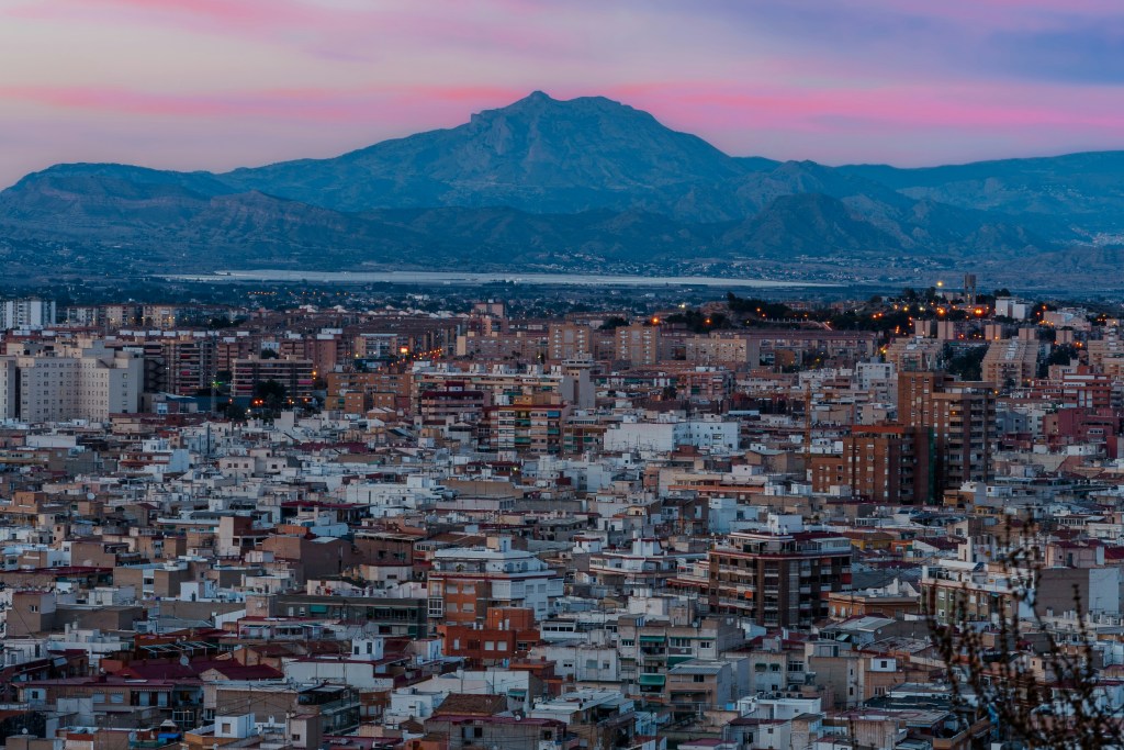 Fran Marchena: where to eat and escape in Alicante | Secret Trips